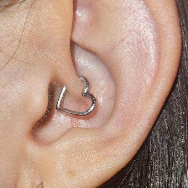 14k Yellow Gold Hoop Earrings (12-50x2.0mm), Piercing to Lobe, Upper ...