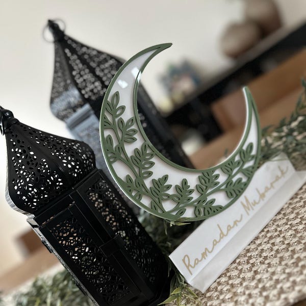 Custom Graduation Cap Topper | Arabic Graduation Cap | Pearl Border Cap ...