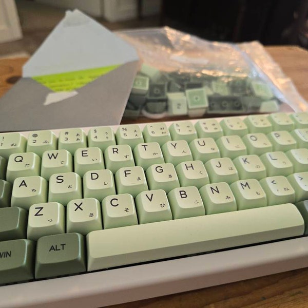 Minimalist White Custom Modded Mechanical Keyboard (GMK67) - Etsy