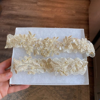 Country Chic Wedding Garter, Vintage Bridal Garter, No Slip Garters ...