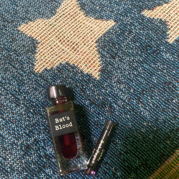 BAT'S BLOOD - Gothic Perfume Oil, Witchy Fragrance, Niche Perfume Roll ...