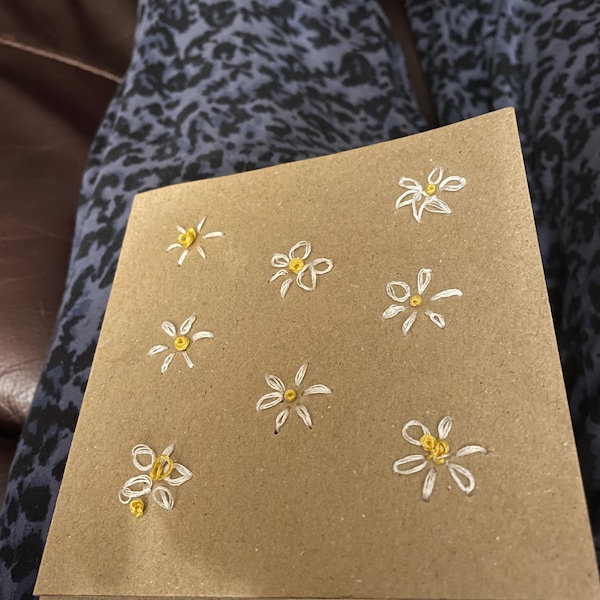 Floral Cards Hand Embroidery Kit: Beginner Craft Gift - Card Making ...