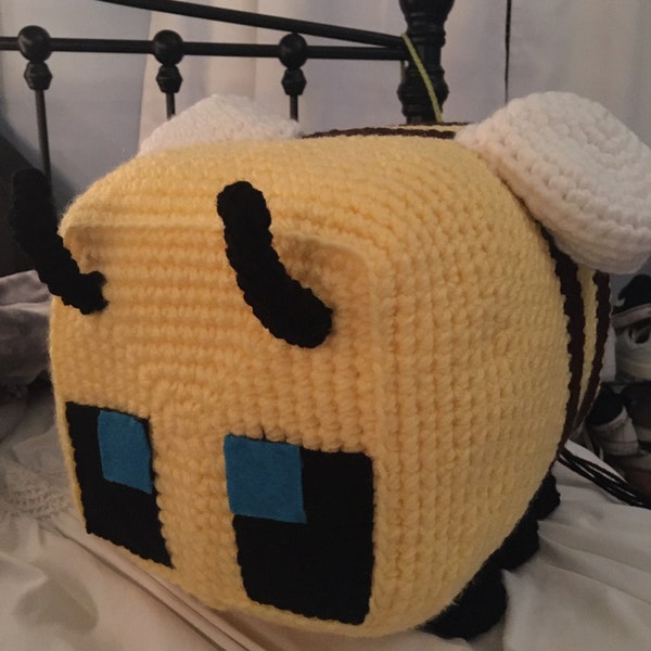 Minecraft Bee Crochet Pattern, Amigurumi Bee, Minecraft Plush - 2in1 ...