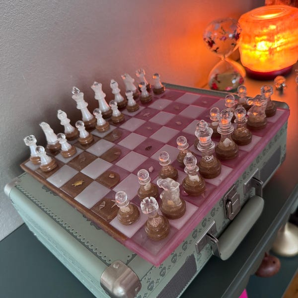 Beach Chess Set With Natural Wooden Storage, Ocean Beach Themed Resin ...