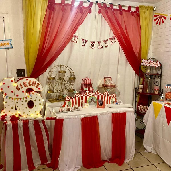 DIY Large Ice Cream Truck Balloon Sculpture, Too Sweet Balloon Stack ...