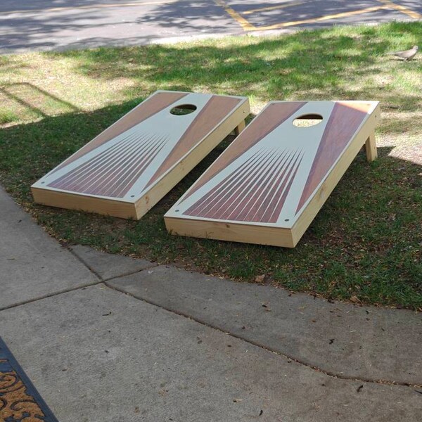 Retro Stained Pyramid Ray Cornhole Set With Bags - Cornhole Set ...