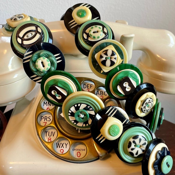 10 Old Vintage Plastic Buttons - Black and White Buttons - 23 Mm - Etsy