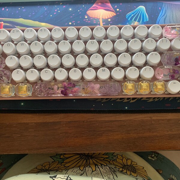 Leaf Typewriter Style RBG Keyboard With Number Pad and Wrist Rest - Etsy