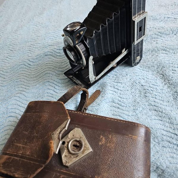 Voightlander Bessa 6x9cm Medium Format Folding Camera With Voightlander ...