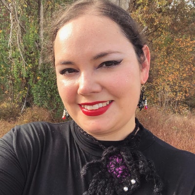 Halloween Costume Lydia Deetz Look Black Red Poncho Beetlejuice Cosplay ...