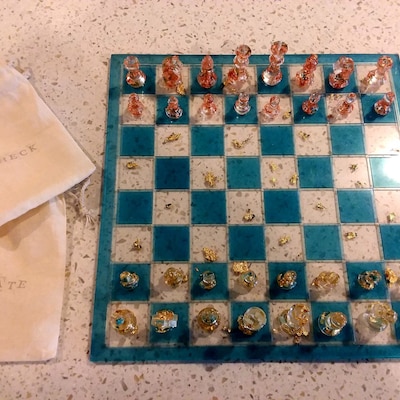 Custom Chess Set With Board Resin Complete 32 Pieces Pink Crystals Rose ...