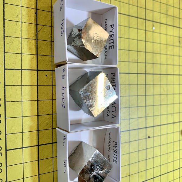 Stunning Bismuth ,gemstone Bismuth, Rainbow Crystal, Bismuth Pieces ...