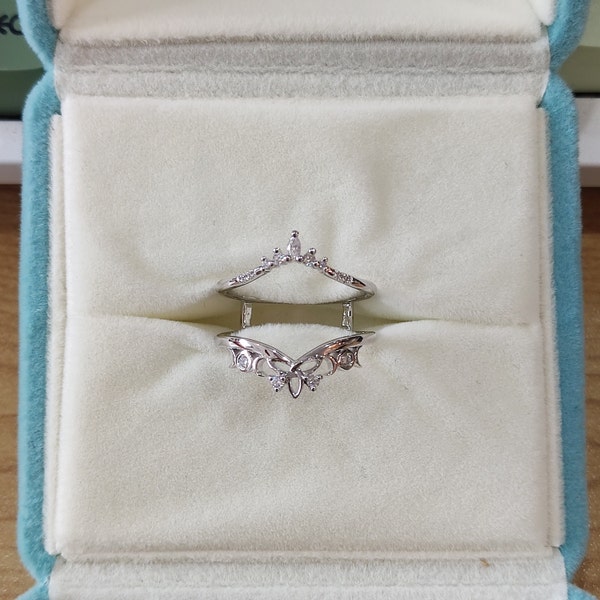 Unique Double Curved Moissanite Wedding Band Solid Gold Moissanite Ring ...