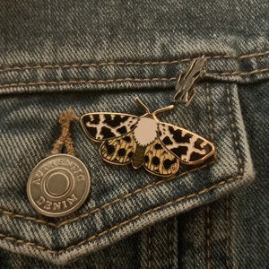 Black or White Rose Enamel Pin Badge - Etsy