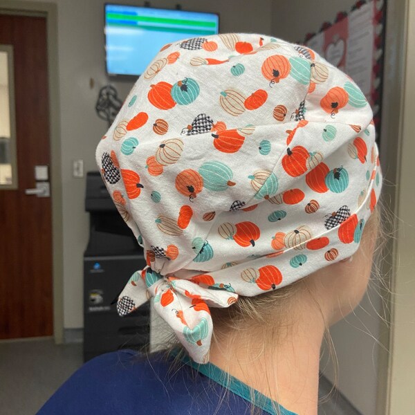 Bones of the Body Orthopaedic Surgical Scrub Hat, Glow in the Dark ...