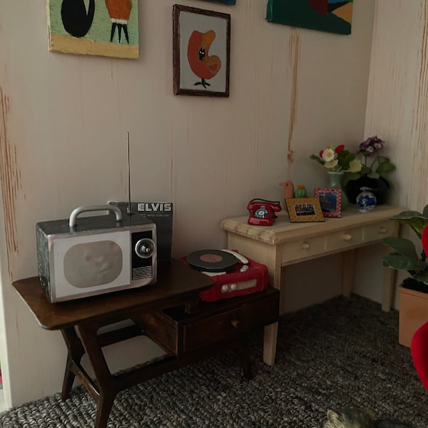 1950's TV Table / Side Table - Dollshouse Miniature Furniture Kit 1:12 ...