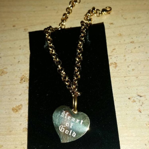 Engraved Gold Heart Charm Bracelet - Etsy