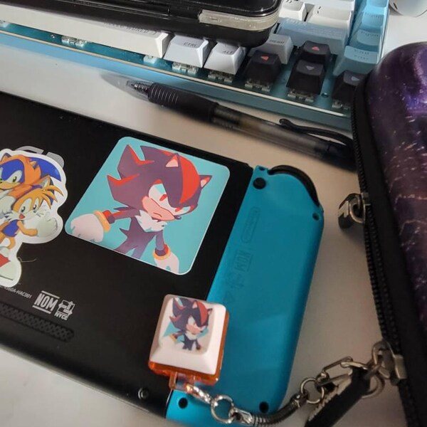 Sonic & Shadow Keycap Clicky Light-up Fidget Keychain - Etsy