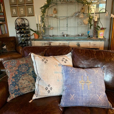 Moroccan Cover Made With Cactus Silk Bright & Sensational 18x18 ...