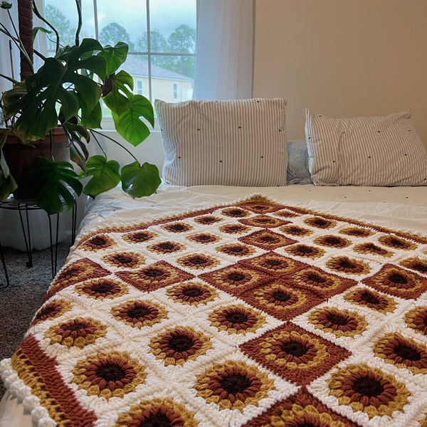 Scream Crochet Pillow Pattern Halloween Crochet Pattern Ghostface ...