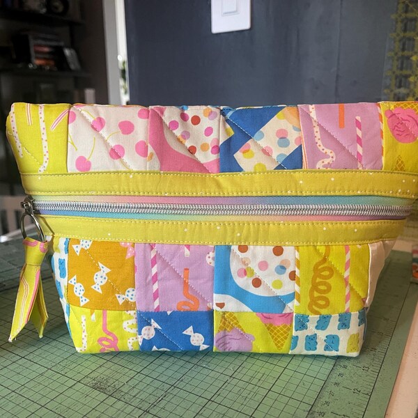 Mini Coos A Highland Coo Quilt Pattern by Art East Quilting Co ...