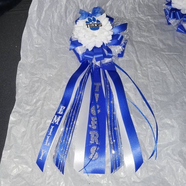 Small Blank 14 Inch Texas Mum Pin-on Corsage, Homecoming Mum, Event Mum ...