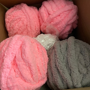 SALE 36 Colors AVAILABLE, Spring Colors, Chunky Yarn, Arm Knitting Yarn ...
