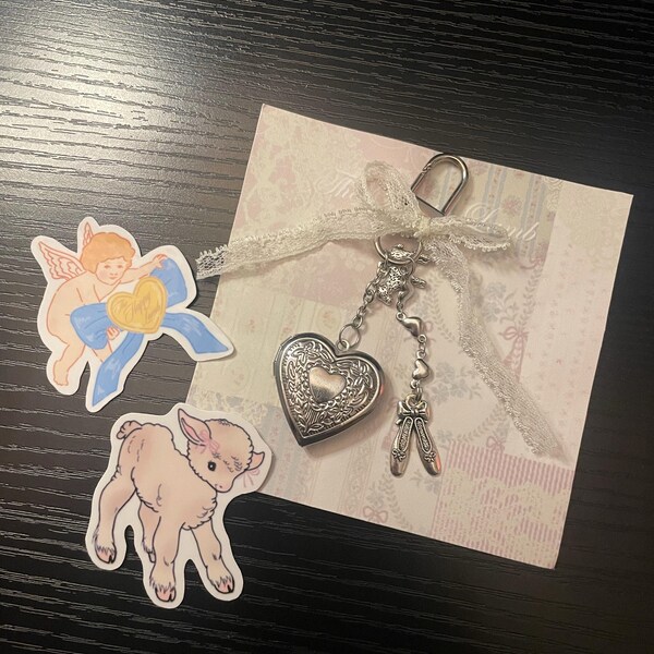 Priscilla Heart Locket Sticker - Etsy