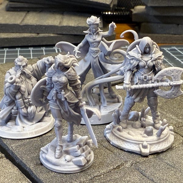 Elf Sorceress Miniature | Elven Sorceress Miniature | Heroic Character ...