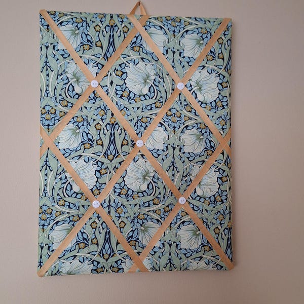 Handmade Fabric Notice Board in a William Morris Print Fabric - Etsy