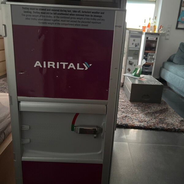 2 TRANSAVIA Aluminium Airline CONTAINERS KSSU Containers ...