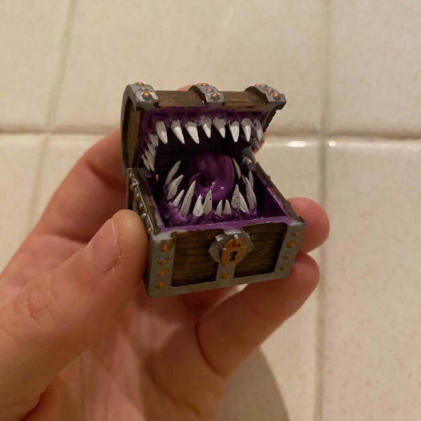 Opening Mini Mimic-you Can Close and Open It! Looks Like an Innocent ...