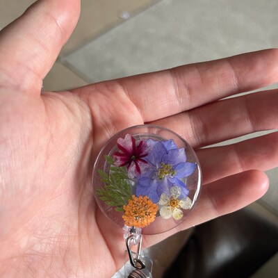 Blue Croc Charms 30 Charm Signs Symbols Phrases Pin Badge Sign Crab ...