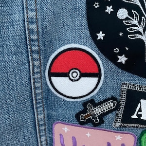 Embroidered Pokemon Pokeball Iron-on Patch - Etsy