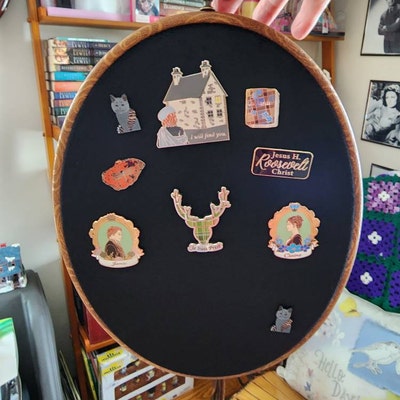 Black Velvet Pin Display, Enamel Pin Hoop, Pin Display Board, Pin ...