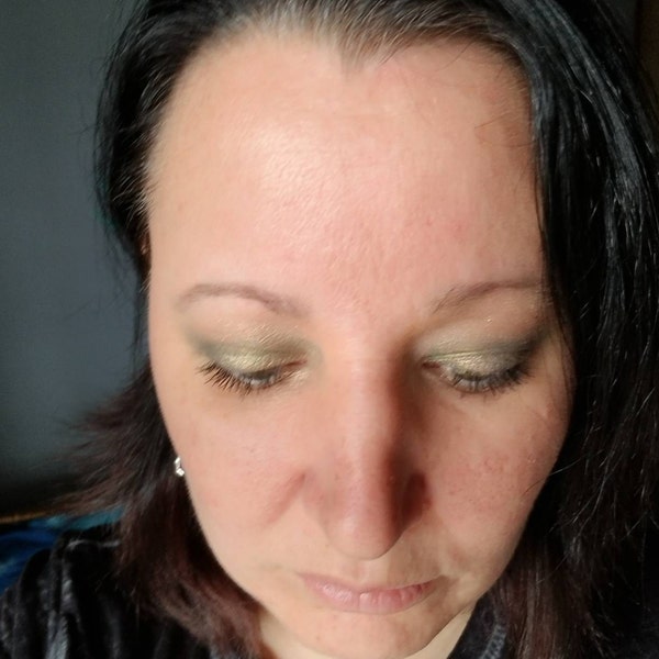 Calista - Olive Green/khaki With Golden Shine - Mineral Eye Shadow ...