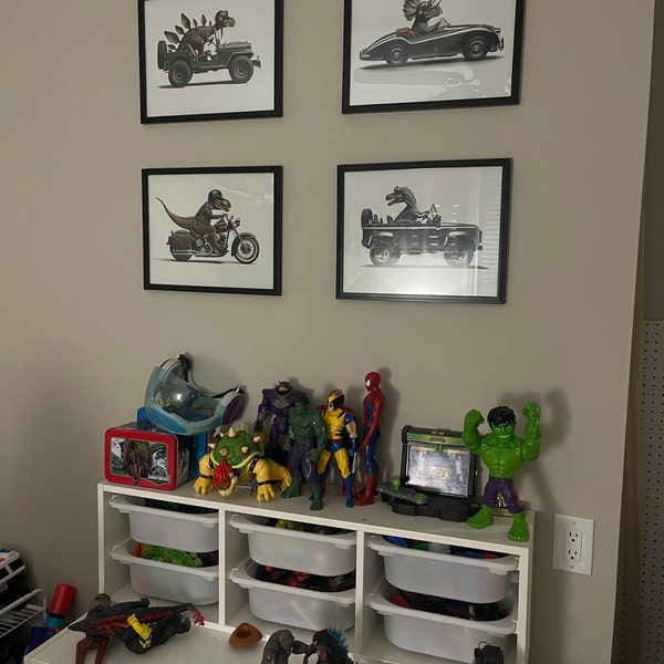 Spinosaurus Driving 90s Black Land Rover Art Print, Dino Drivin Room ...