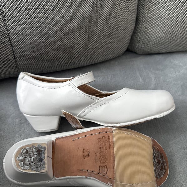White Folklorico Shoe - Etsy