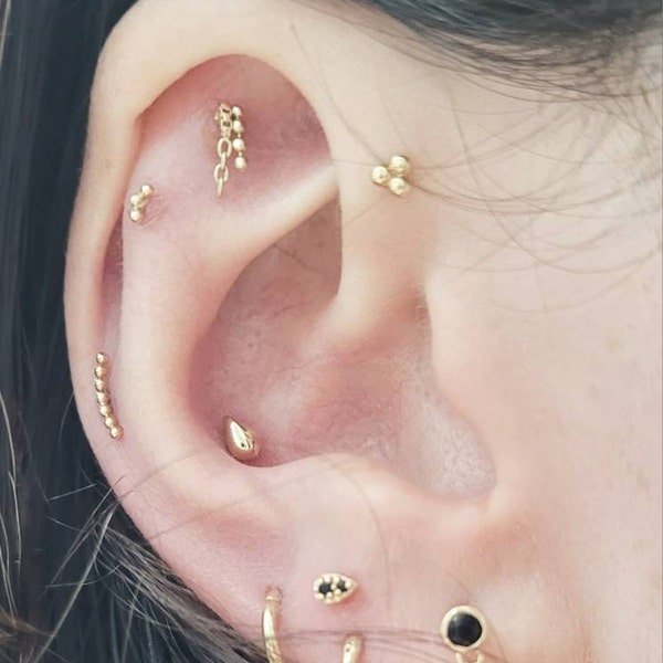 Ultra Tiny 2mm TRI-BEAD Nose Ring • Threadless Nose Stud • Dainty Nose ...