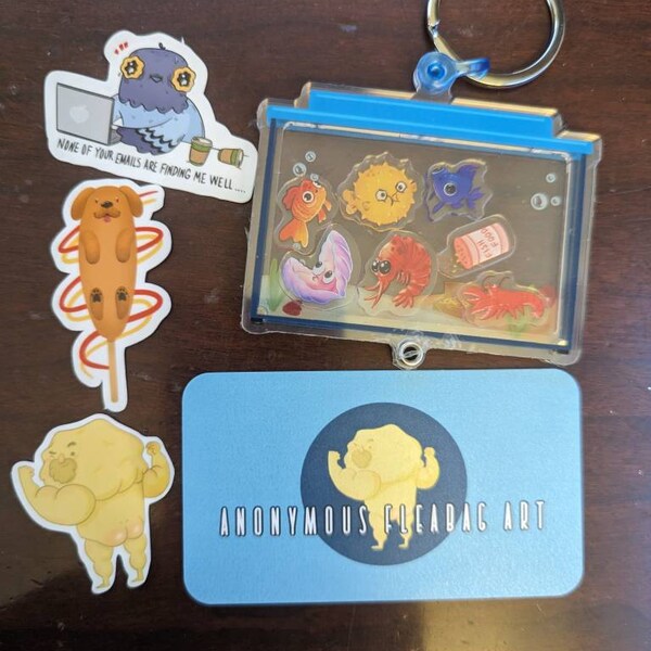 Cute Aquarium Refillable Shaker Keychain ~ Acrylic Charms, Openable ...