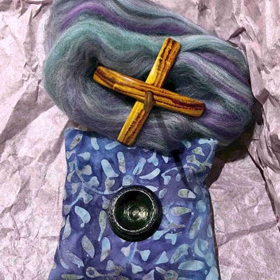 Akha Style Spindle in Sugar Maple and Black Walnut made to Order - Etsy