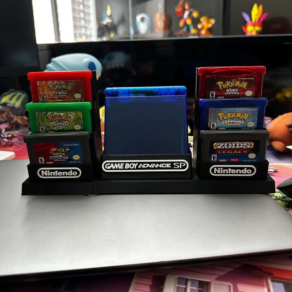 Nintendo Game Boy Advance SP (for Protective Case) and 9 Game Cartridge ...