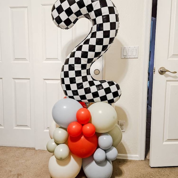 TWO Fast Balloon Tower L TWO Fast Balloons L Race Car Balloons L Race ...