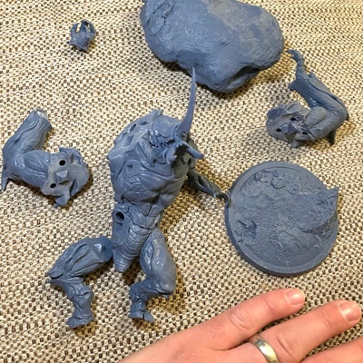 Umber Hulk Miniature Lord of the Print Insect Warrior Model Cave ...