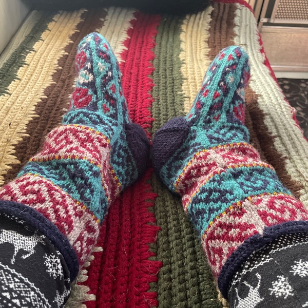 Knitting Pattern Azerbaijani Style Slipper Socks, Knitted Slipper Sock ...