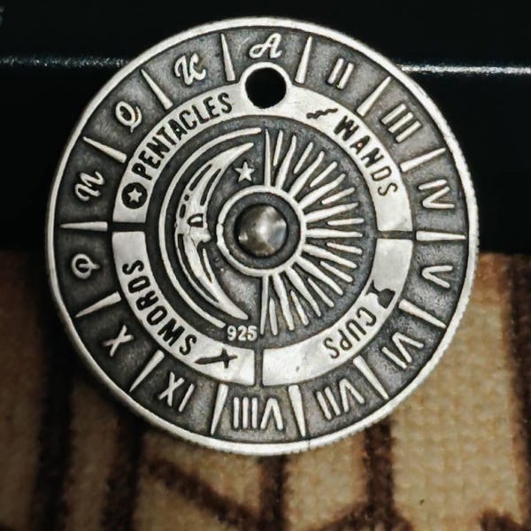 Tarot Wheel-unique Tarot Deck Coin, Fully Functional Spinning Tarot ...