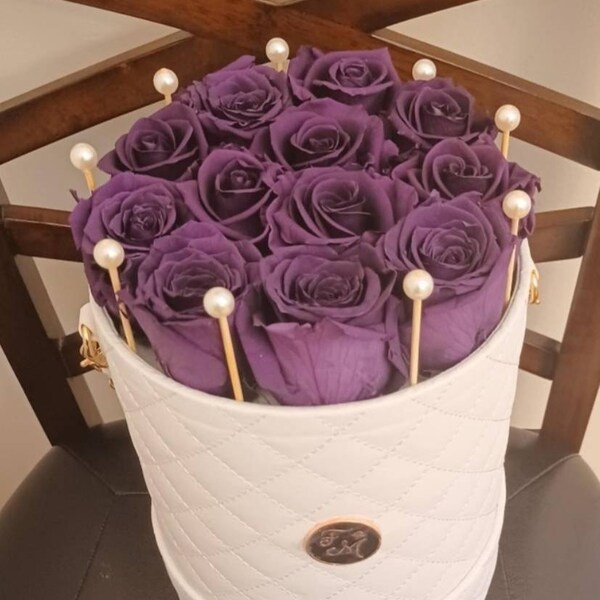 Hat Box Rose Bouquet, Designer Inspired Designer Box With Real Roses ...