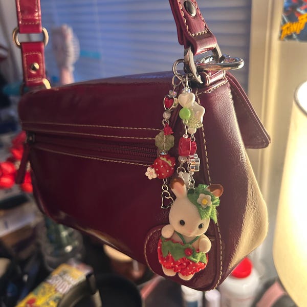 Y2K Headphone Keychains | Cute Keychains | Bag Charms | Beaded ...