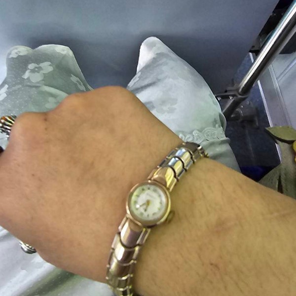 Vintage Buler Green Dial Finger / Ring Watch 17 Jewels Swiss Manual ...