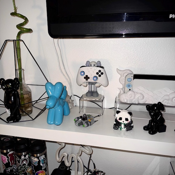 Kaws PS5 Controller Stand - Etsy